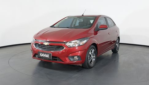 Carros Chevrolet Onix MPFI LTZ Hatchback 2018 usados | KAVAK Brasil