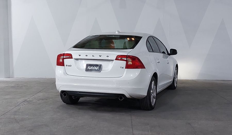 Autos Volvo S60 2.0 ADDITION T4 AUTO Sedan 2018 usados | KAVAK México