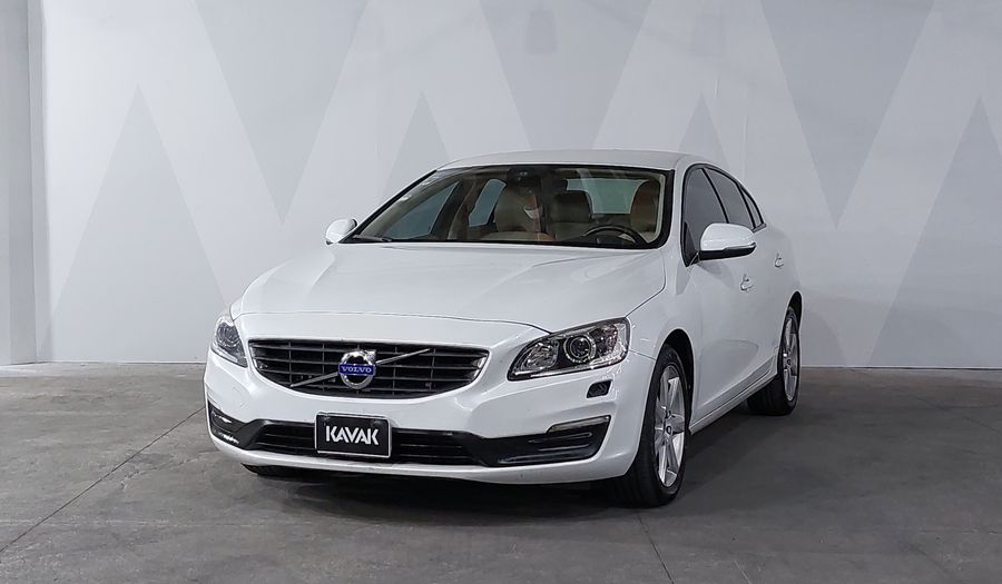 Autos Volvo S60 2.0 ADDITION T4 AUTO Sedan 2018 usados | KAVAK México
