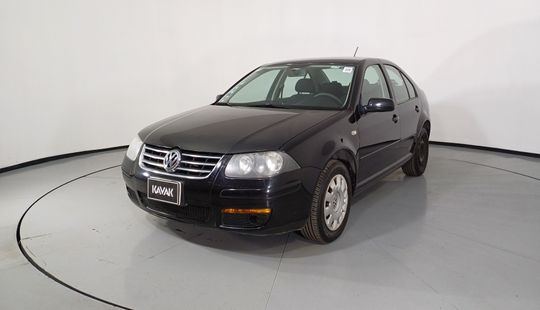 Autos Volkswagen Jetta Clasico Estandar Seminuevos en México | VW Kavak