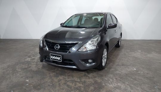 Autos Nissan Versa 2016 Seminuevos en México | Kavak