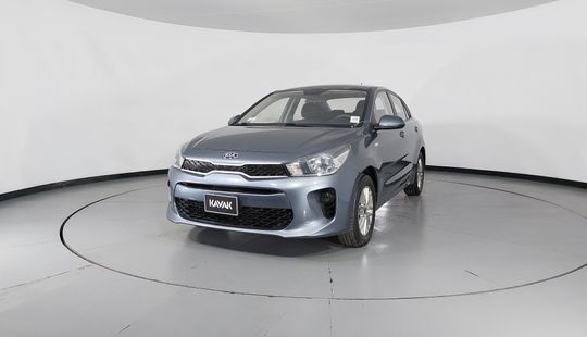 Autos Kia Rio Seminuevos en México | Kavak