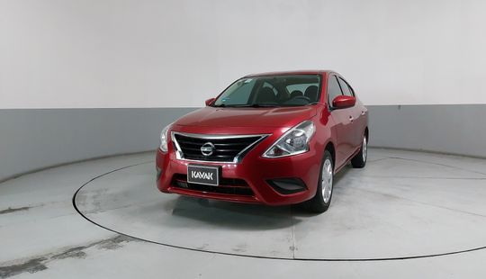 Autos Nissan Versa 2017 Automatic Seminuevos en México | Kavak