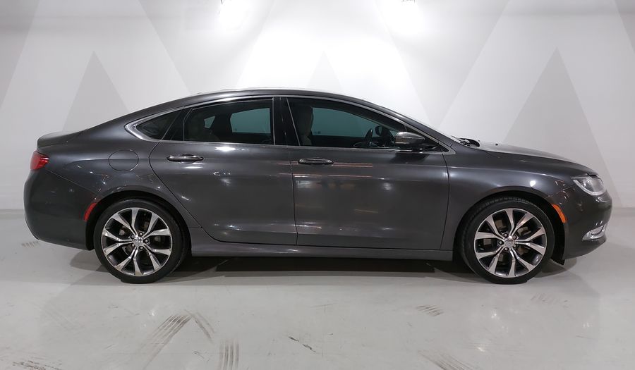 Autos Chrysler 200 3.6 C ADVANCE Sedan 2016 usados | KAVAK México