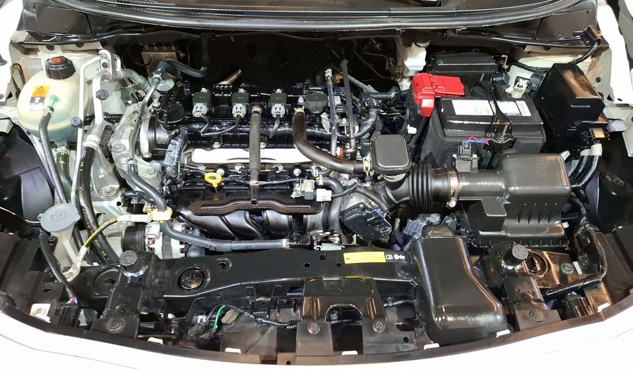 Autos Nissan Versa 1.6 EXCLUSIVE CVT Sedan 2021 usados | KAVAK México