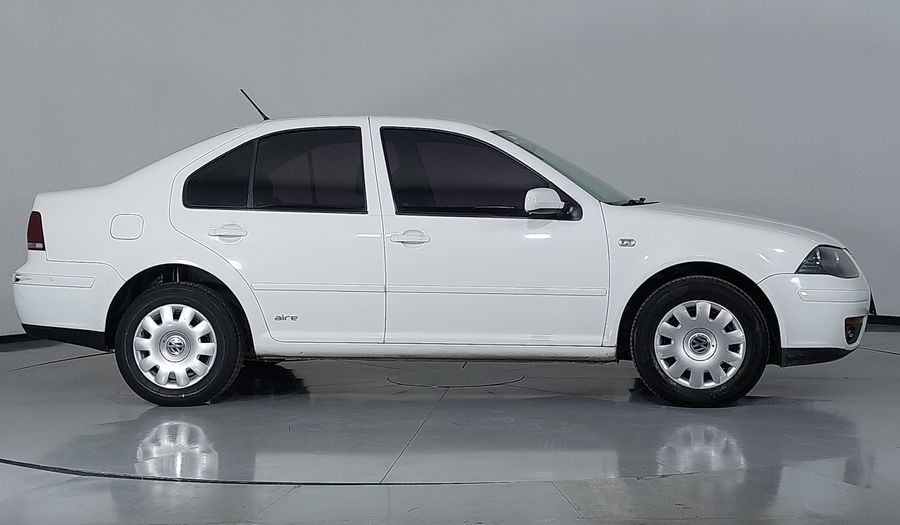 Autos Volkswagen Jetta Clasico 2.0 CL MT Sedan 2014 usados | KAVAK México