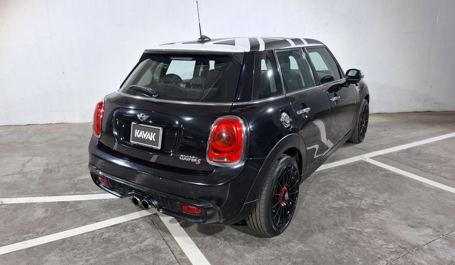 Autos Mini Cooper S 2.0 COOPER SALT AT Hatchback 2017 usados | KAVAK México