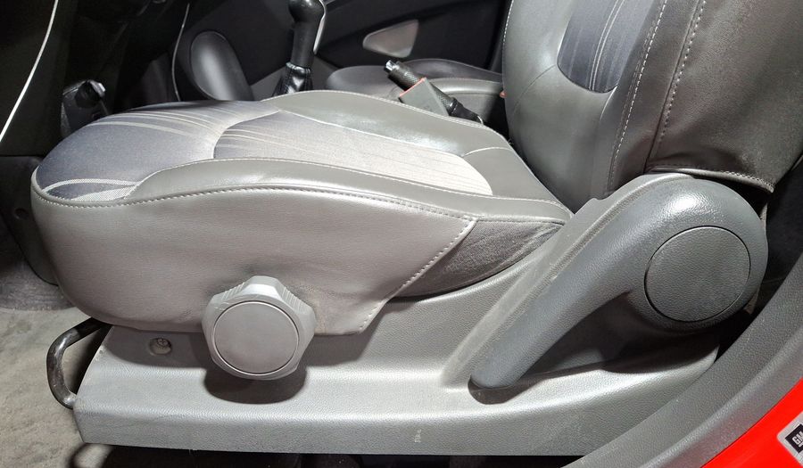 Autos Chevrolet Spark Classic 1.2 LTZ C MT Hatchback 2017 usados ...