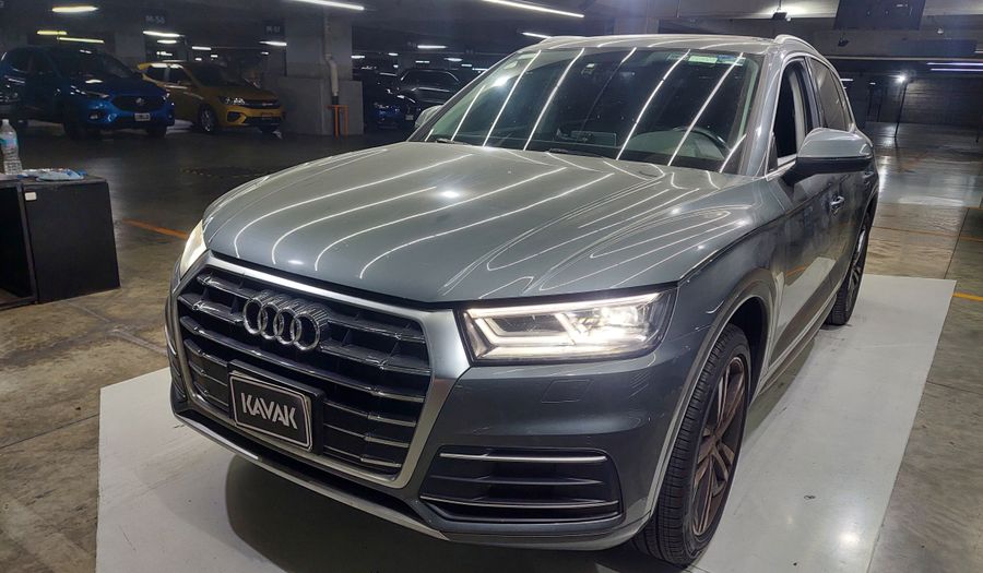 Autos Audi Q5 2.0 45 TFSI ELITE DCT 4WD Suv 2020 usados | KAVAK México