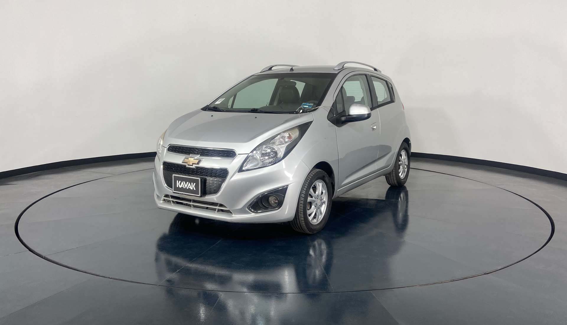 Autos Chevrolet Spark Cargo 1.2 LTZ C MT Hatchback 2016 usados | KAVAK ...
