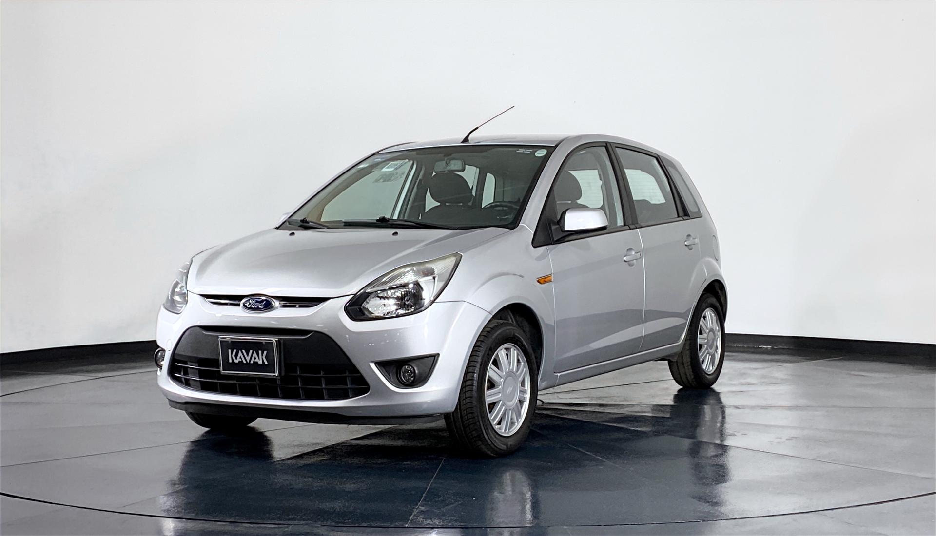 Autos Ford Fiesta 1.6 FIESTA IKON HATCH TREND A/A MT Hatchback 2012 ...