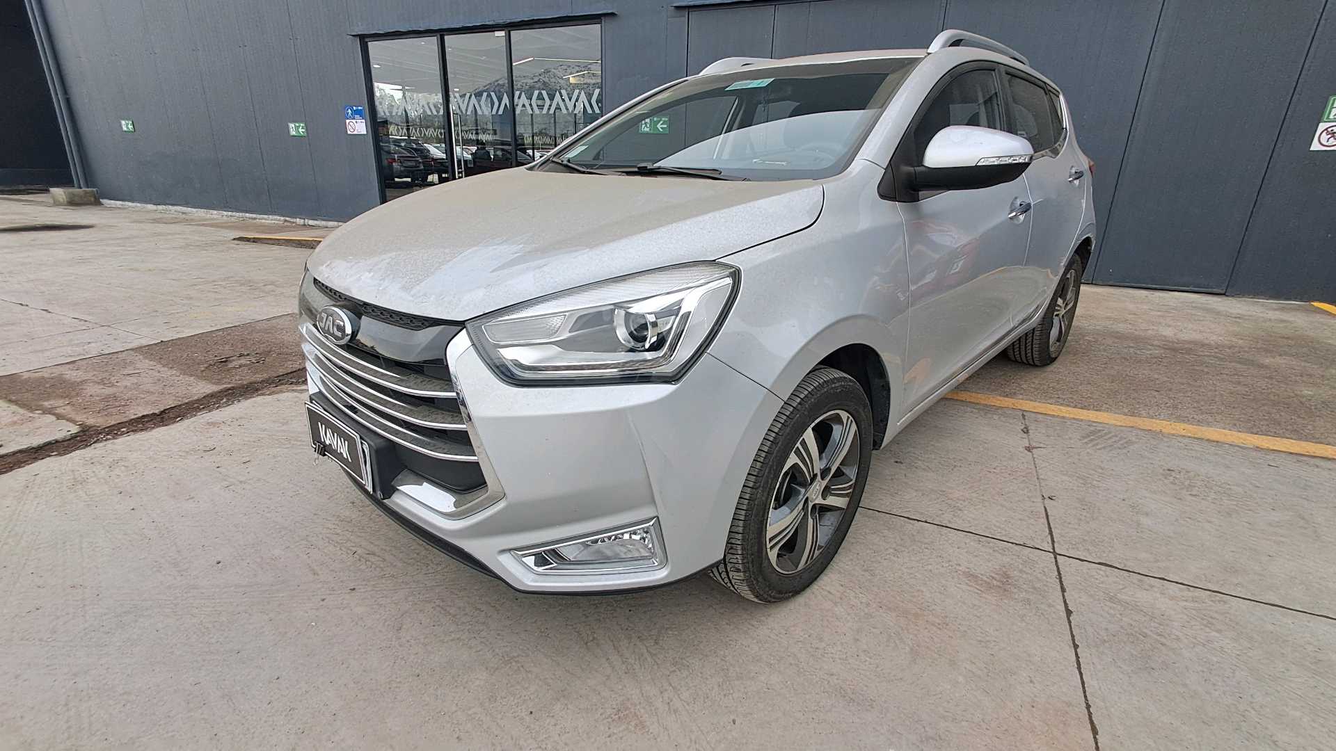 Autos Jac Js2 1.5 COMFORT SMART Suv 2022 usados | KAVAK Chile