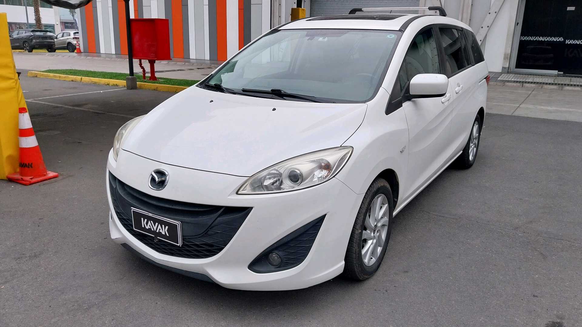 Autos Mazda 5 2.0 MAV V AUTO Minivan 2019 usados | KAVAK Chile