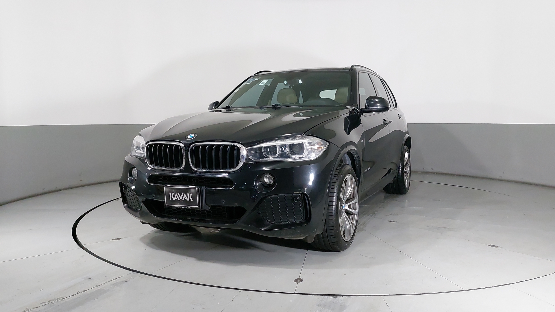 Autos Bmw X5 3.0 XDRIVE35IA M SPORT AT 4WD Suv 2016 usados | KAVAK México