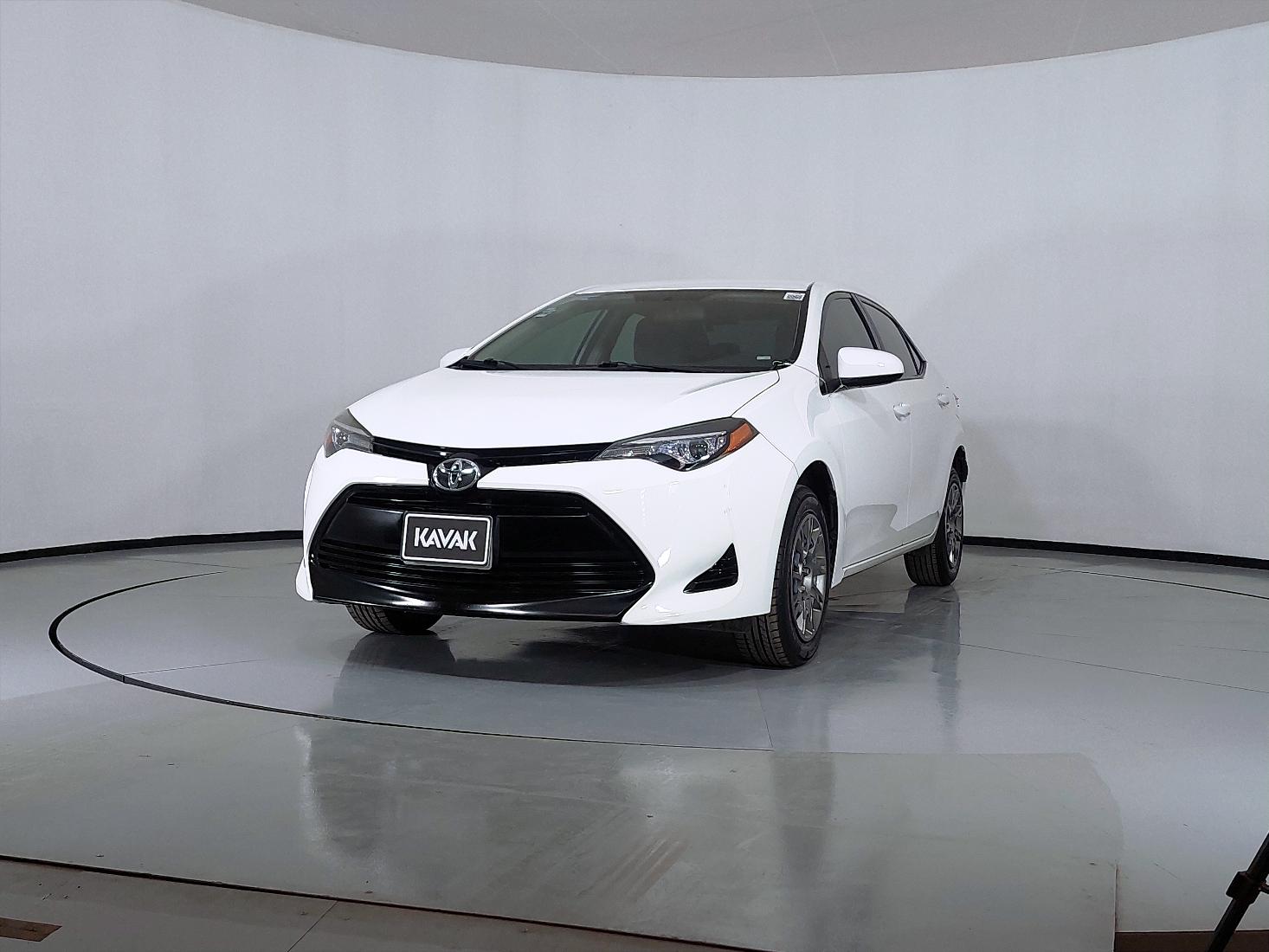 Autos Toyota Corolla 1.8 BASE CVT Sedan 2017 usados | KAVAK México