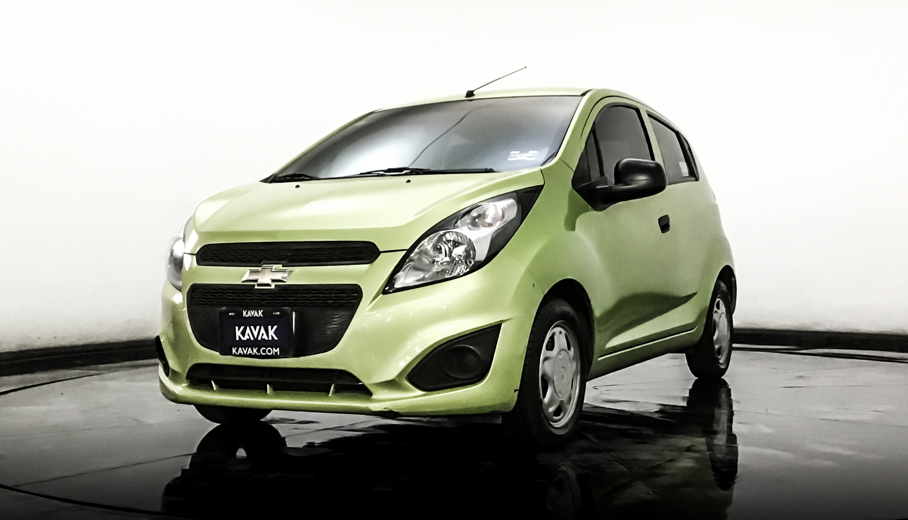 Autos Chevrolet Spark Classic 1.2 LT B MT Hatchback 2016 usados | KAVAK ...