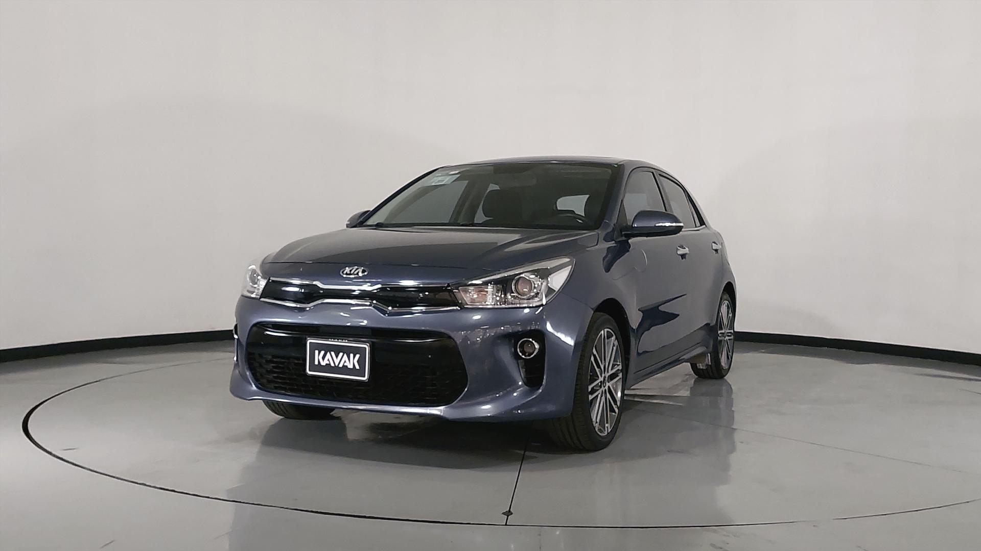 Autos Kia Rio 1.6 EX PACK AUTO Hatchback 2020 usados | KAVAK México