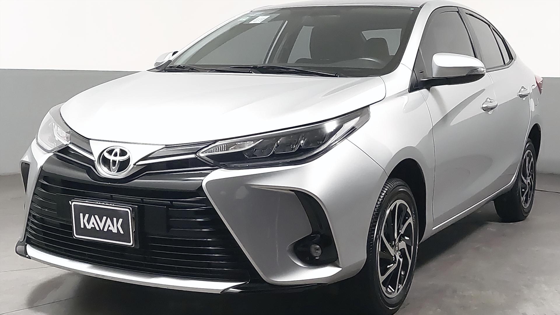 Autos Toyota Yaris 1.5 S CVT Sedan 2022 usados | KAVAK México