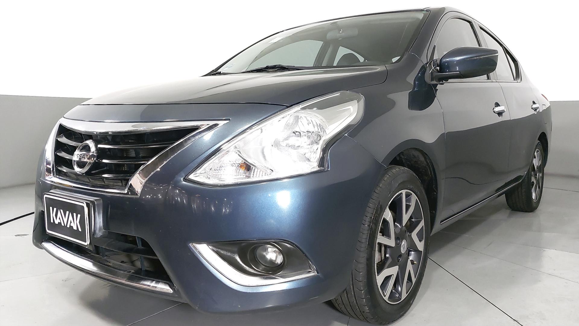 Autos Nissan Versa 1.6 EXCLUSIVE TA AC Sedan 2016 usados | KAVAK México