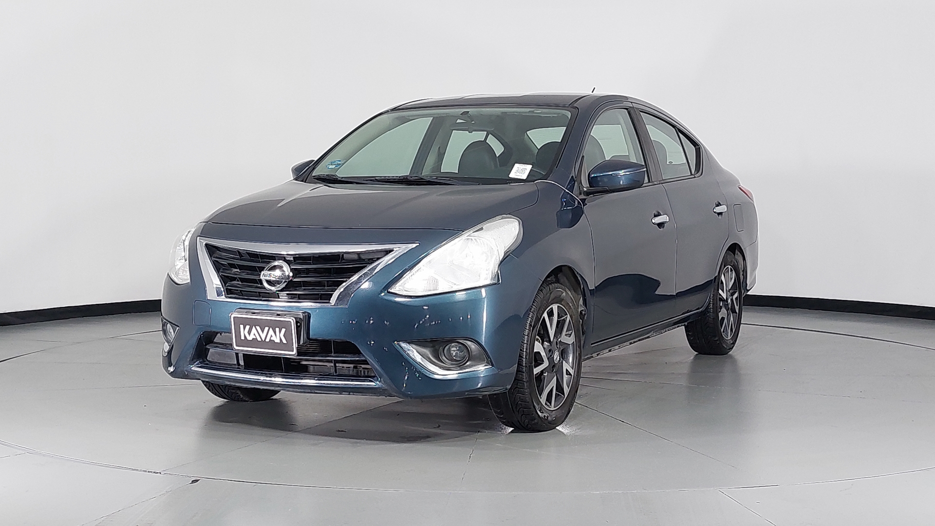 Autos Nissan Versa 1.6 EXCLUSIVE TA AC Sedan 2016 usados | KAVAK México