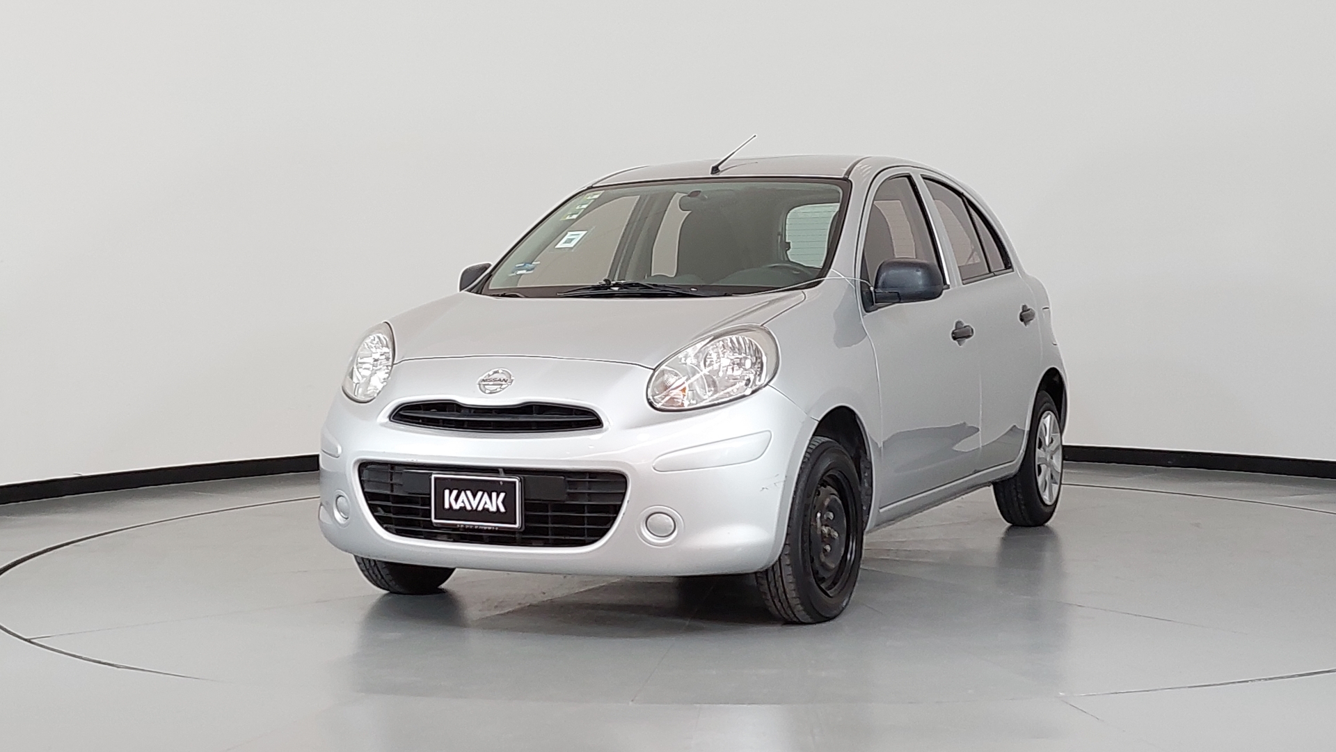 Autos Nissan March 1.6 ACTIVE Hatchback 2018 usados | KAVAK México