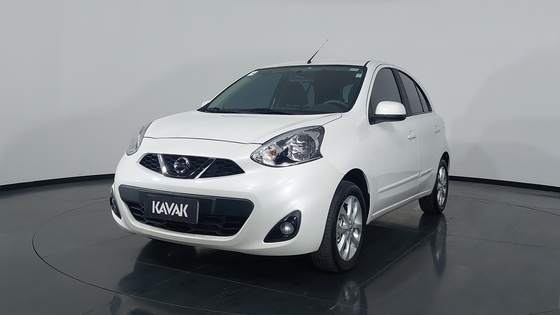 Carros Nissan March SV START Hatchback 2018 usados | KAVAK Brasil
