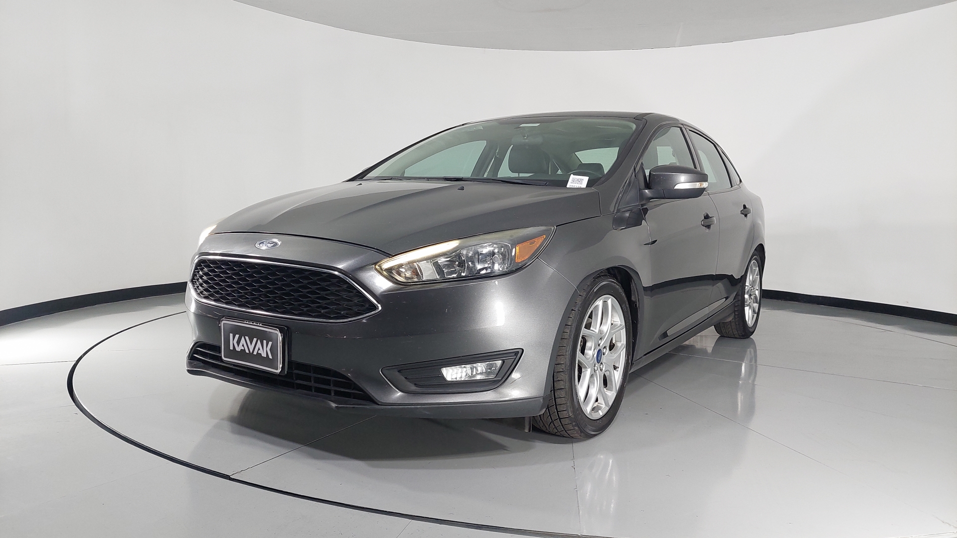 Autos Ford Focus 2.0 SE LUXURY AT Sedan 2016 usados | KAVAK México