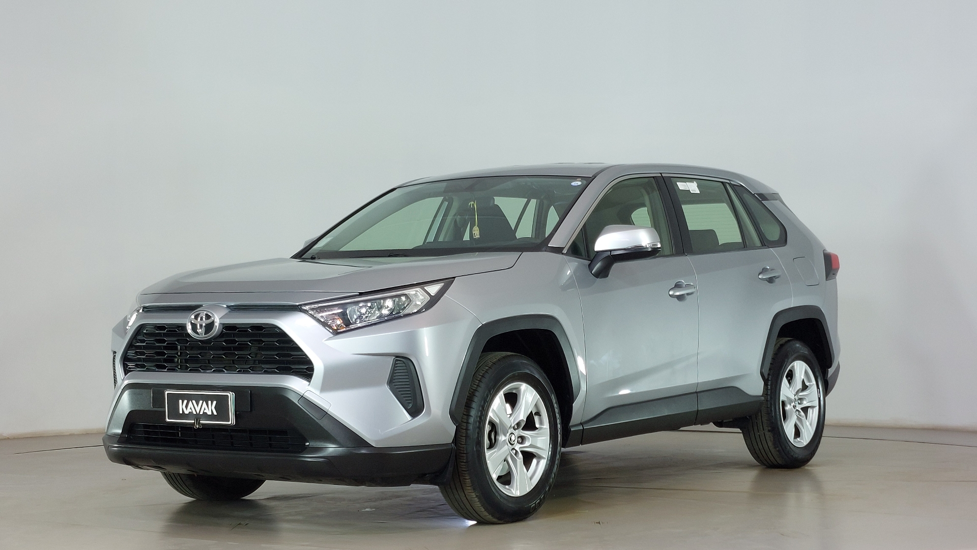Autos Toyota Rav4 2.0 LE CVT 4X2 Suv 2021 usados | KAVAK Chile