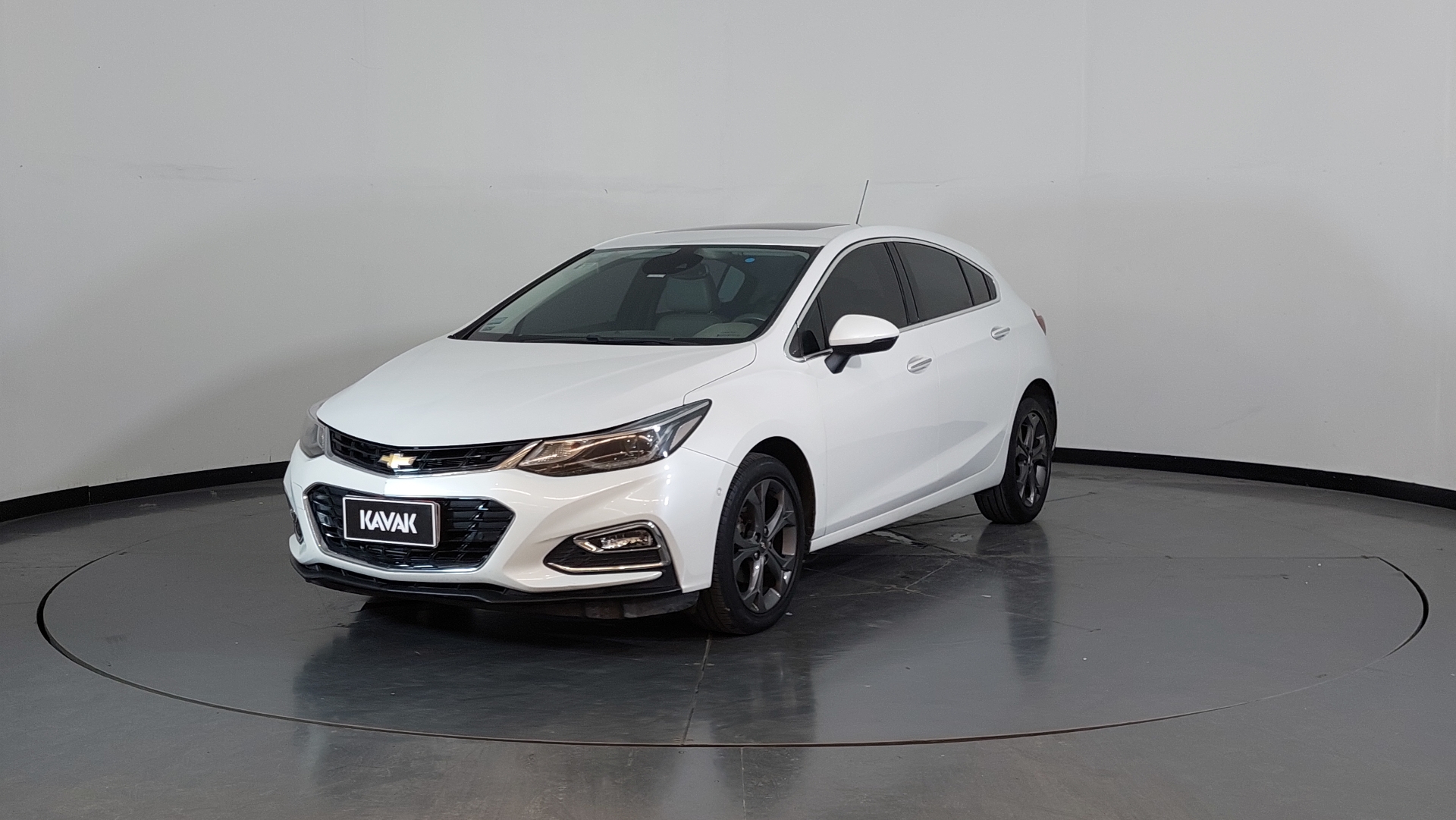Autos Chevrolet Cruze Ii 1.4 LTZ PLUS AT Hatchback 2018 usados | KAVAK ...