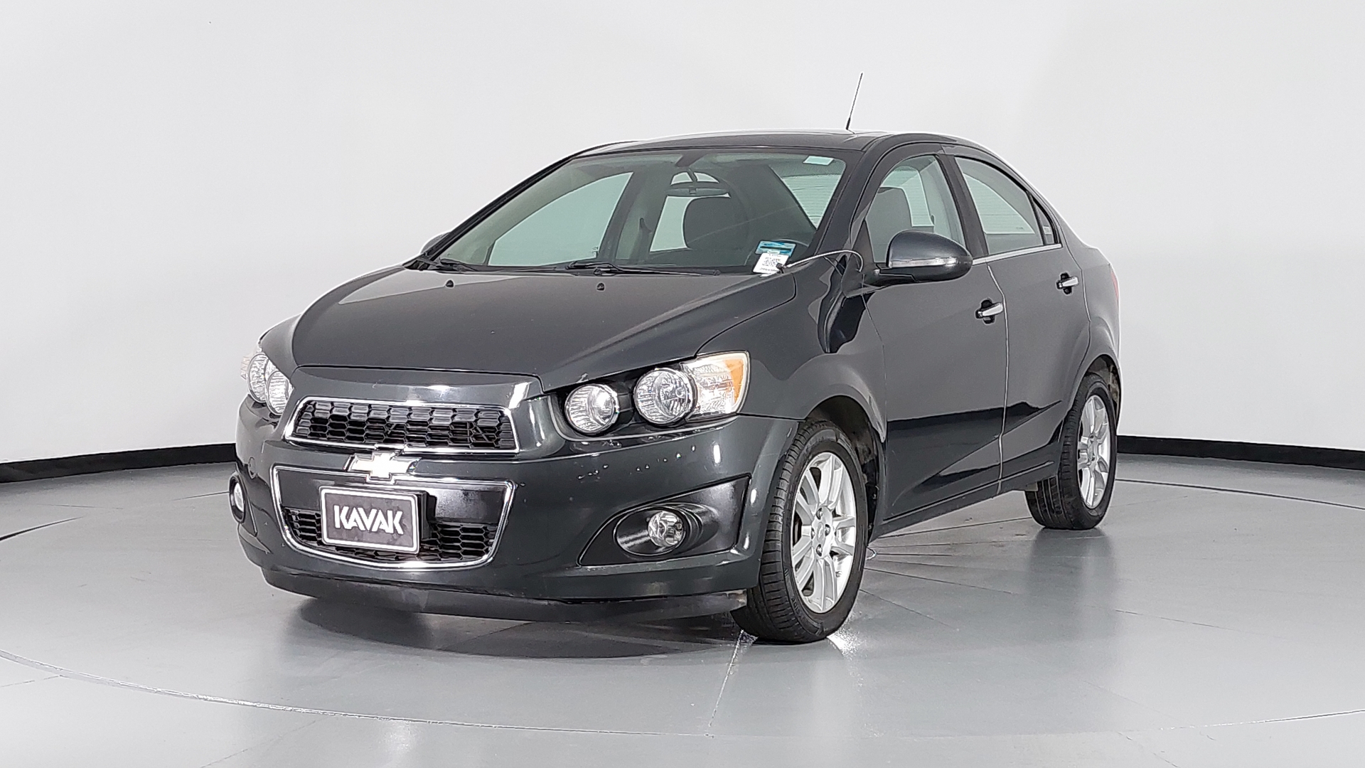 Autos Chevrolet Sonic 1.6 AT F LTZ Sedan 2015 usados | KAVAK México