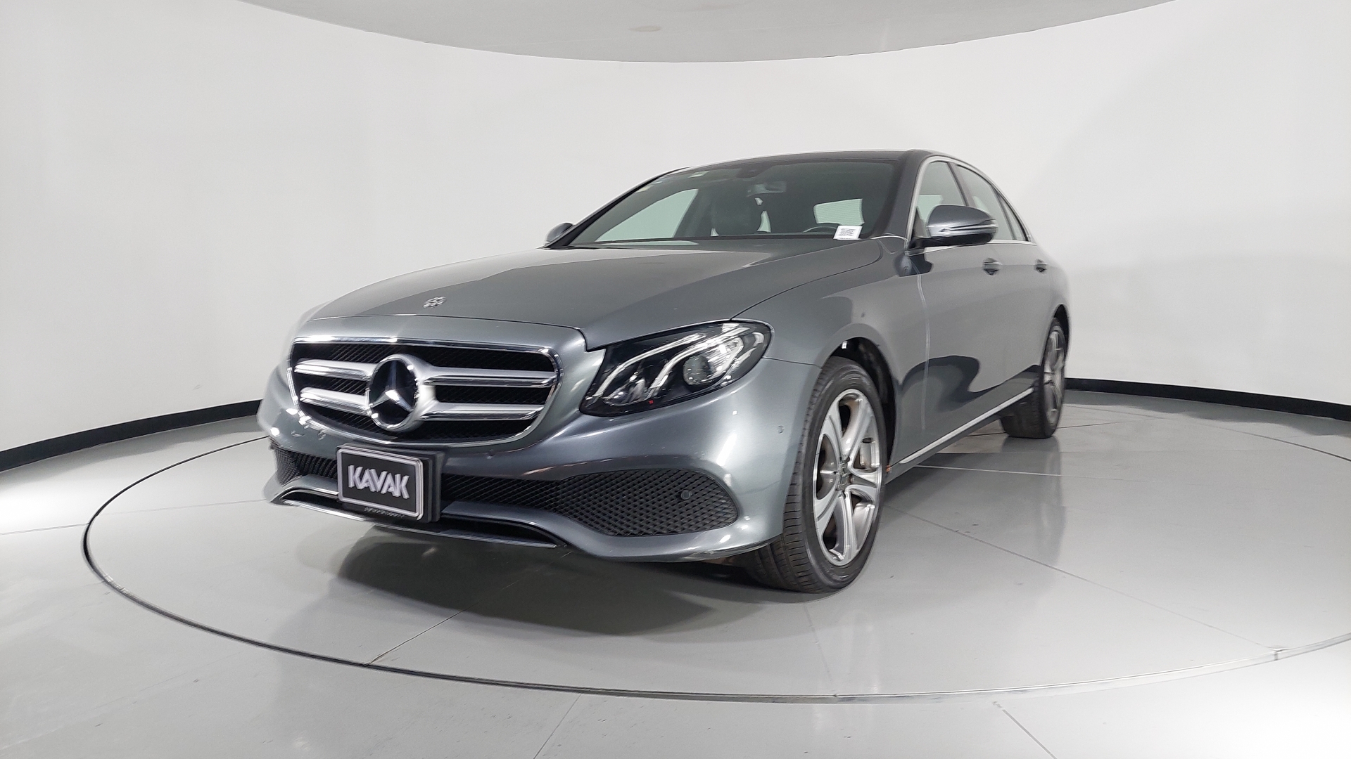 Autos Mercedes Benz Clase E 2.0 200 AVANTGARDE AUTO Sedan 2019 usados ...