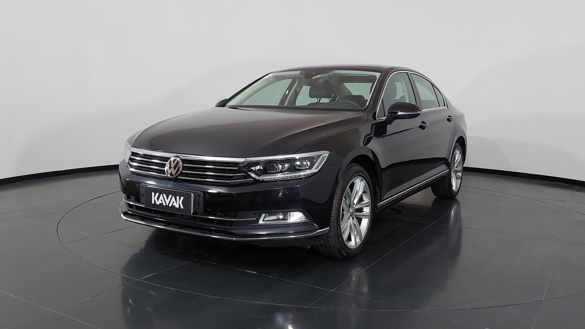Carros Volkswagen Passat TSI BLUEMOTION HIGHLINE DSG Sedan 2019 usados ...