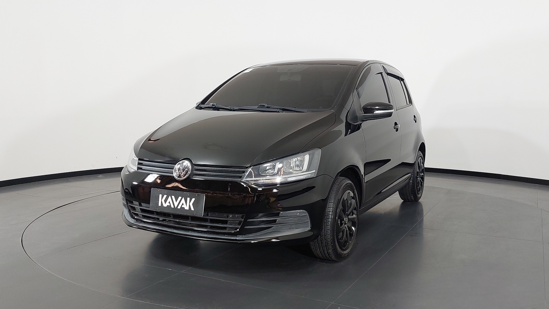 Carros Volkswagen Fox MSI TRENDLINE Hatchback 2016 usados | KAVAK Brasil