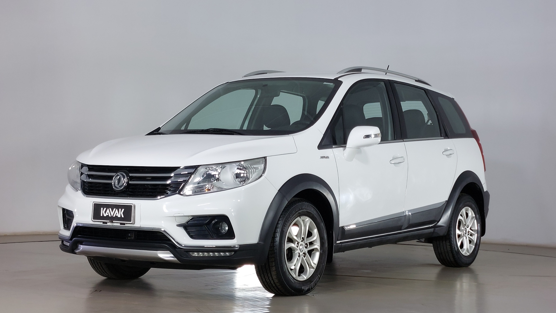 Autos Dfsk Joyear X3 1.6 CONFORTABLE MT Suv 2021 usados | KAVAK Chile