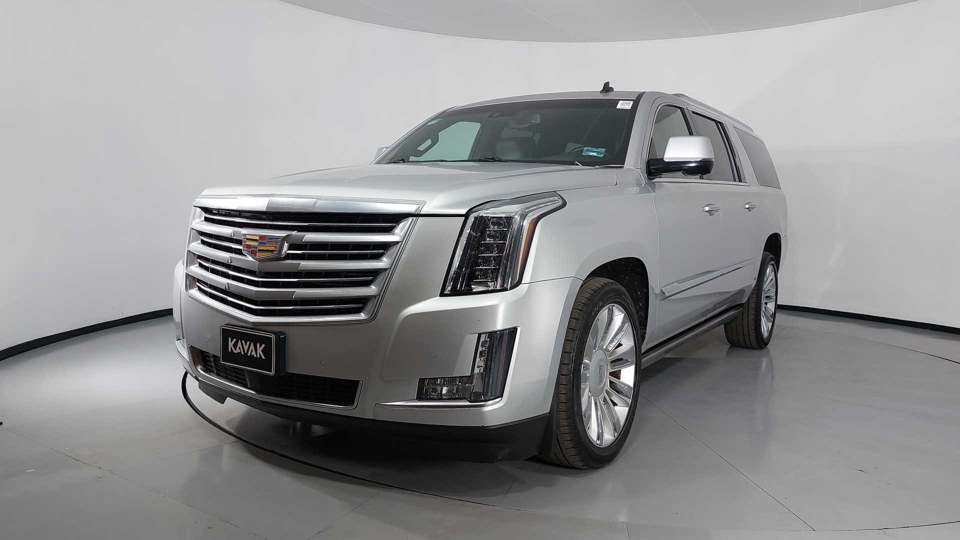 Autos Cadillac Escalade 6.2 ESV SUV P PLATINUM AT 4WD Suv 2016 usados | KAVAK México