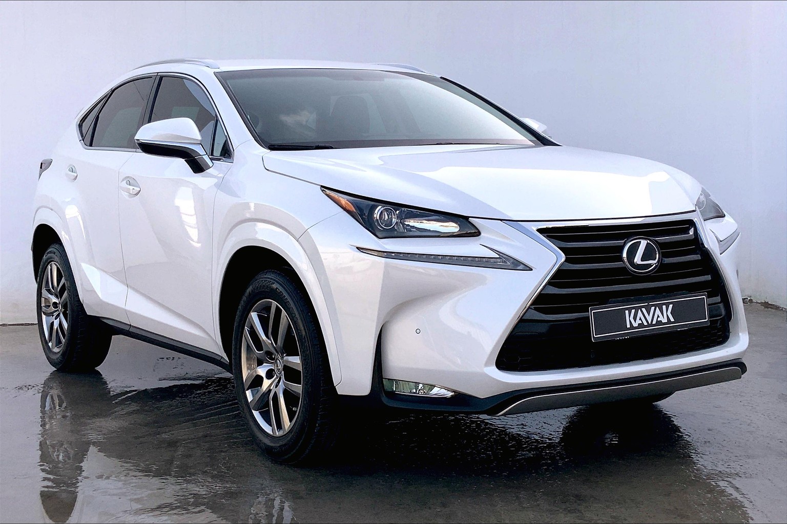 Used Lexus Nx 200t PREMIER Suv 2017 Cars for Sale | KAVAK Oman