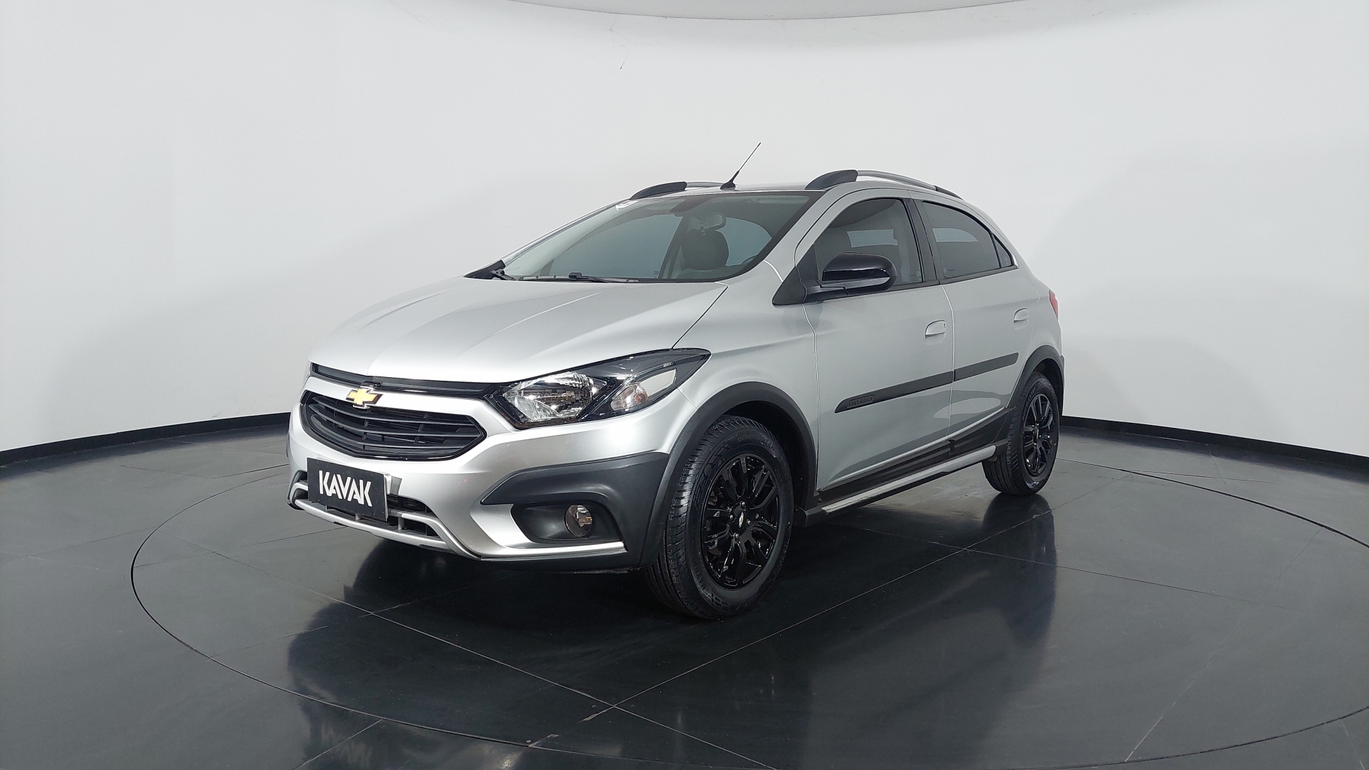 Carros Chevrolet Onix MPFI ACTIV Hatchback 2019 usados | KAVAK Brasil
