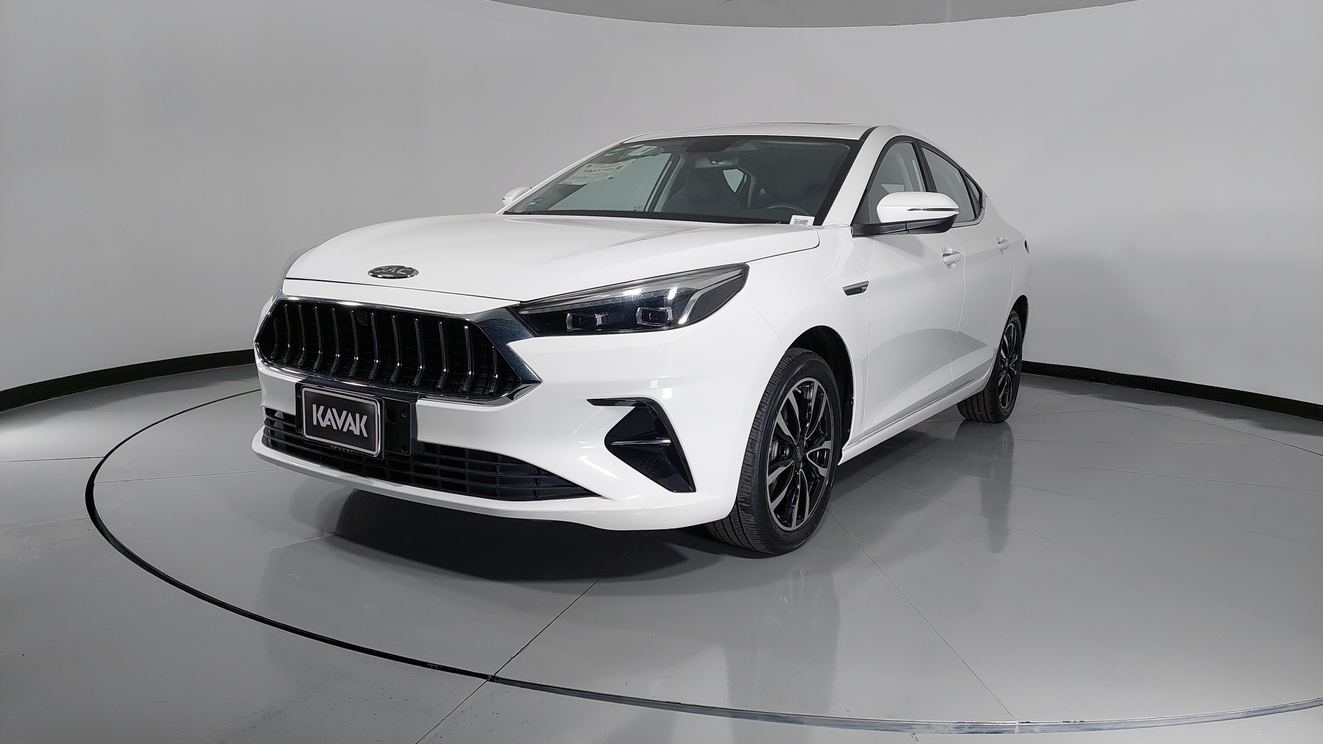 Autos Jac J7 1.5 ADVANCED MT Hatchback 2022 usados | KAVAK México