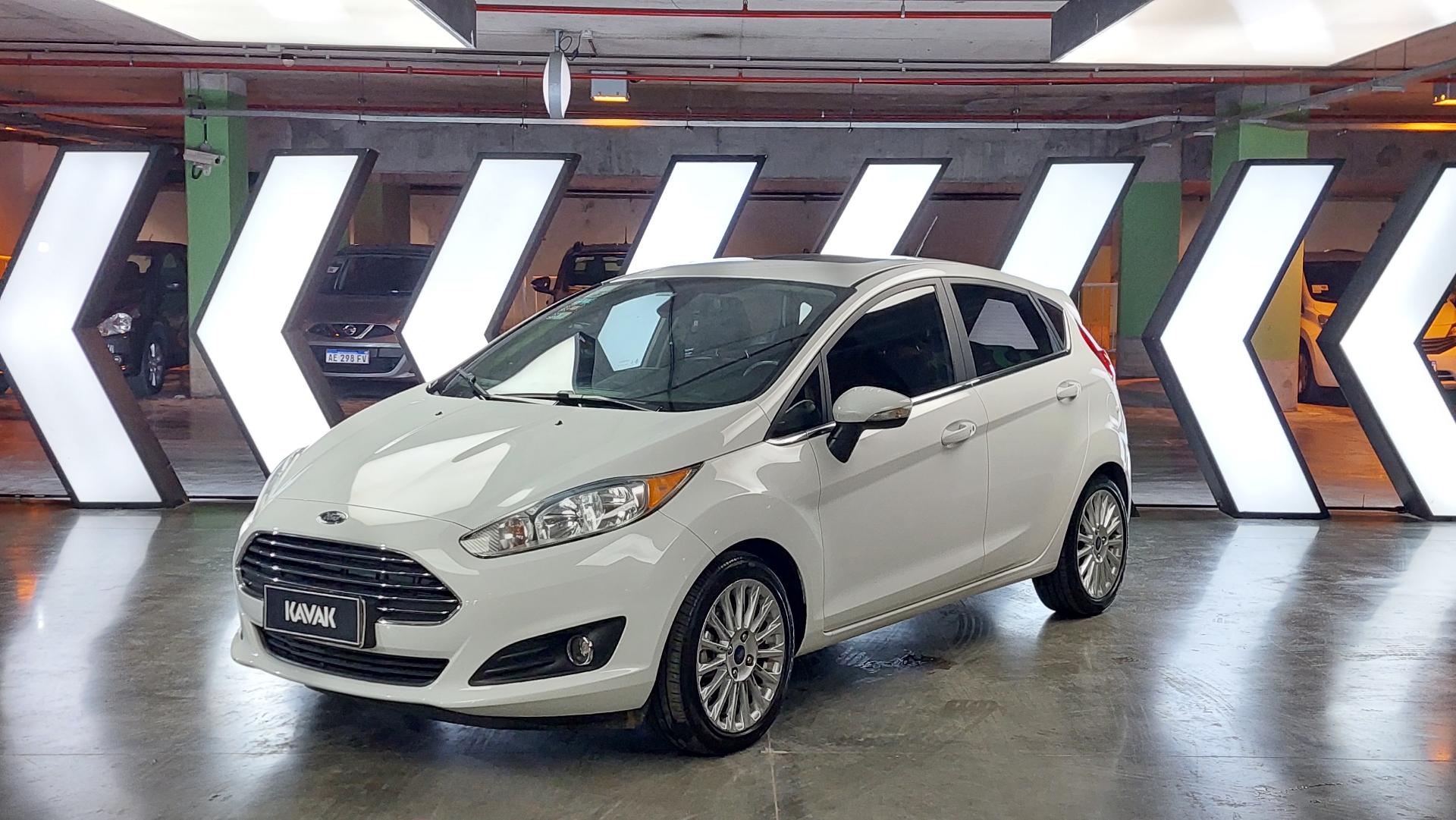 Autos Ford Fiesta Kinetic Design 1.6 TITANIUM MT Hatchback 2017 usados ...