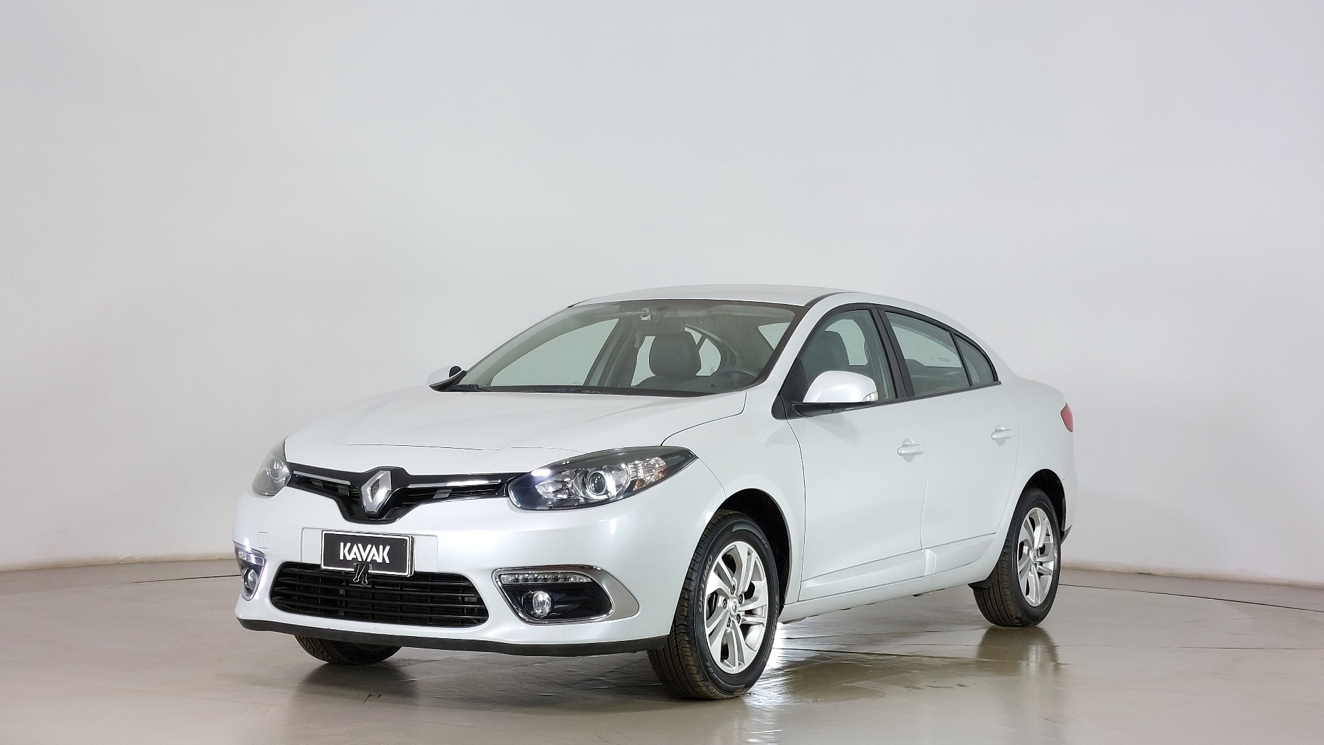 Autos Renault Fluence 2.0 DYNAMIQUE CVT Sedan 2019 usados | KAVAK Chile