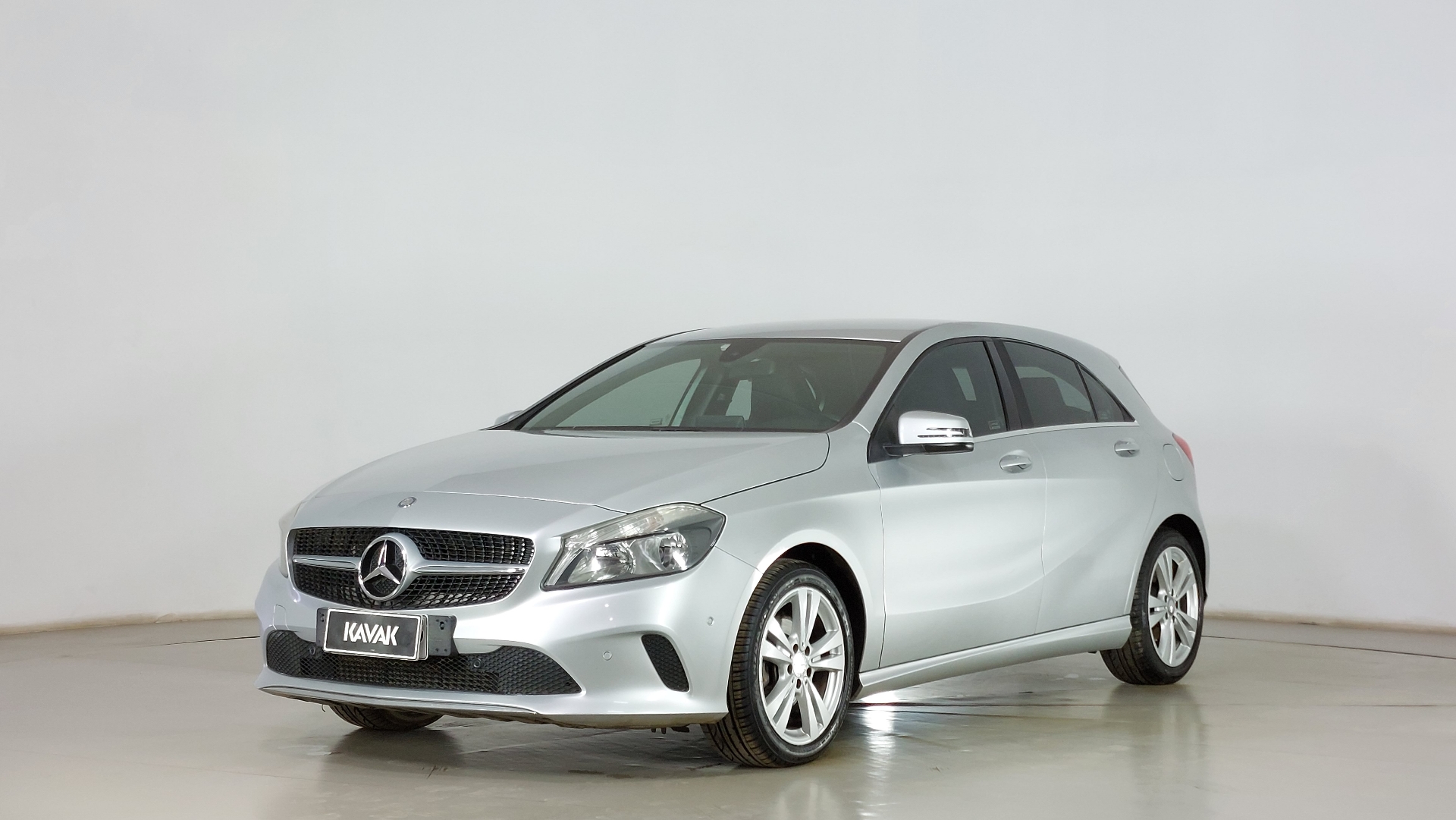 Autos Mercedes Benz Clase A 1.6 A200 FL HB MT Hatchback 2017 usados ...