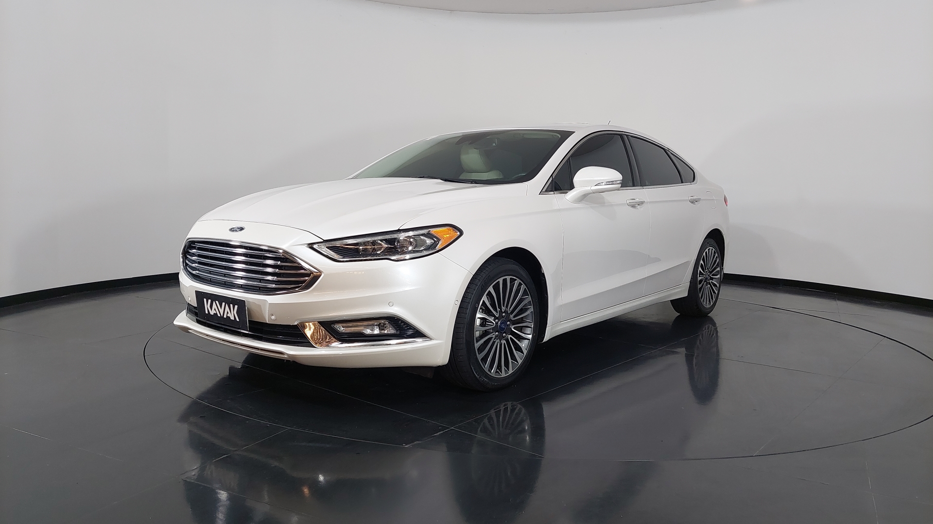 Carros Ford Fusion TITANIUM AWD Sedan 2018 usados | KAVAK Brasil