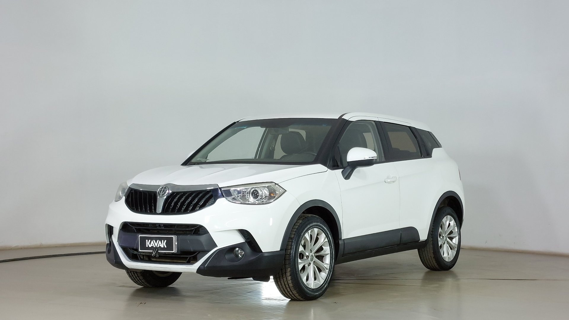 Autos Brilliance V3 1.5 GX ELITE MT 4X2 Suv 2019 usados | KAVAK Chile