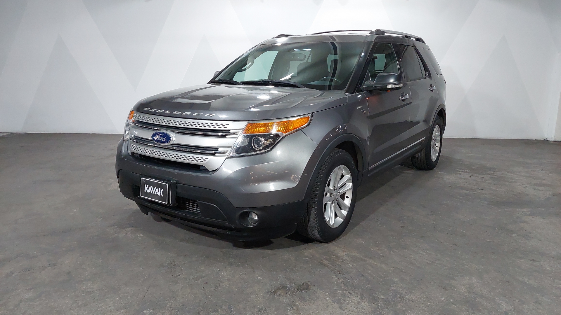 Autos Ford Explorer 3.5 XLT BASE 4X2 V6 AT Suv 2014 usados | KAVAK México