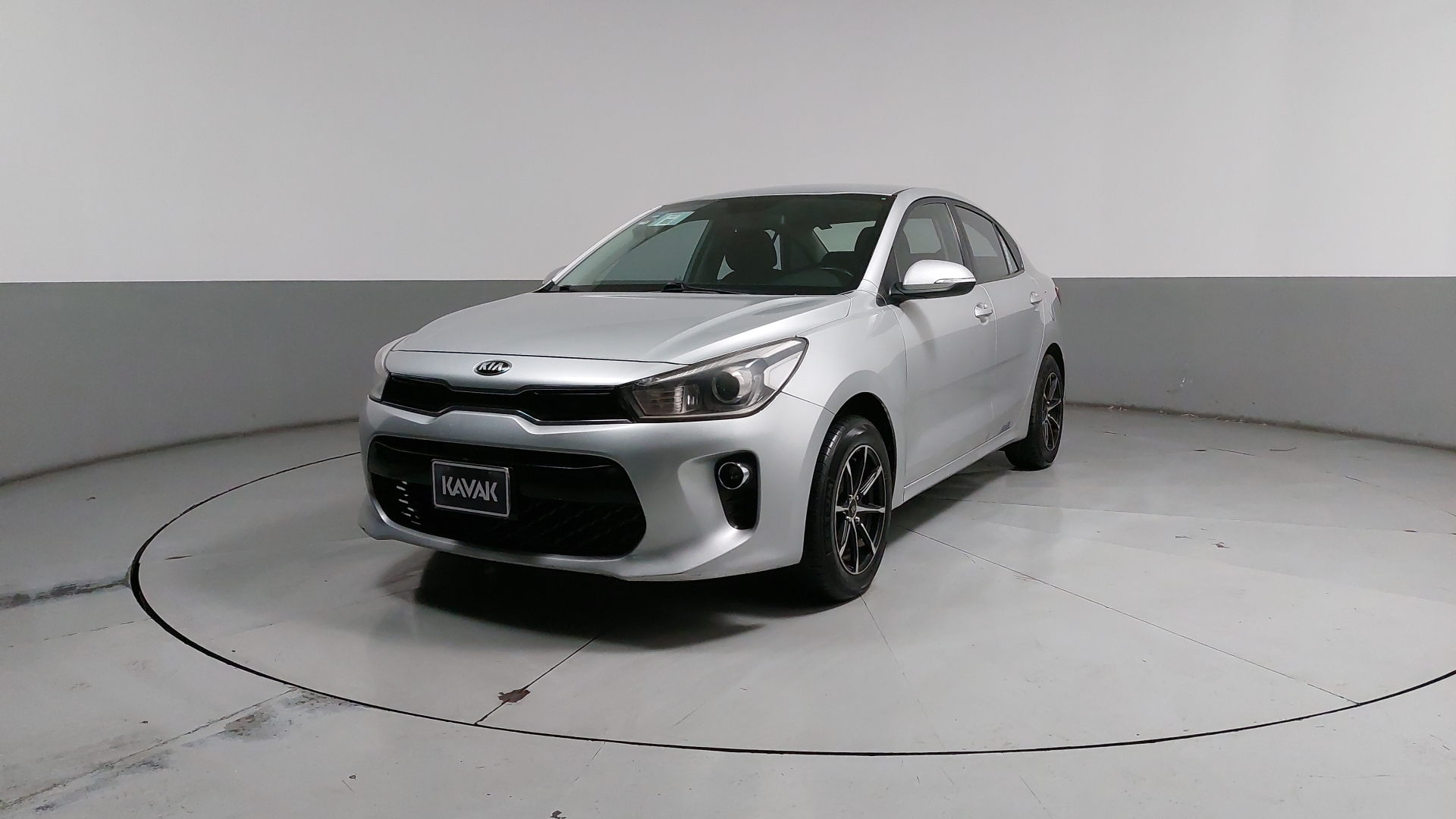 Autos Kia Rio 1.6 EX AUTO Sedan 2018 usados | KAVAK México