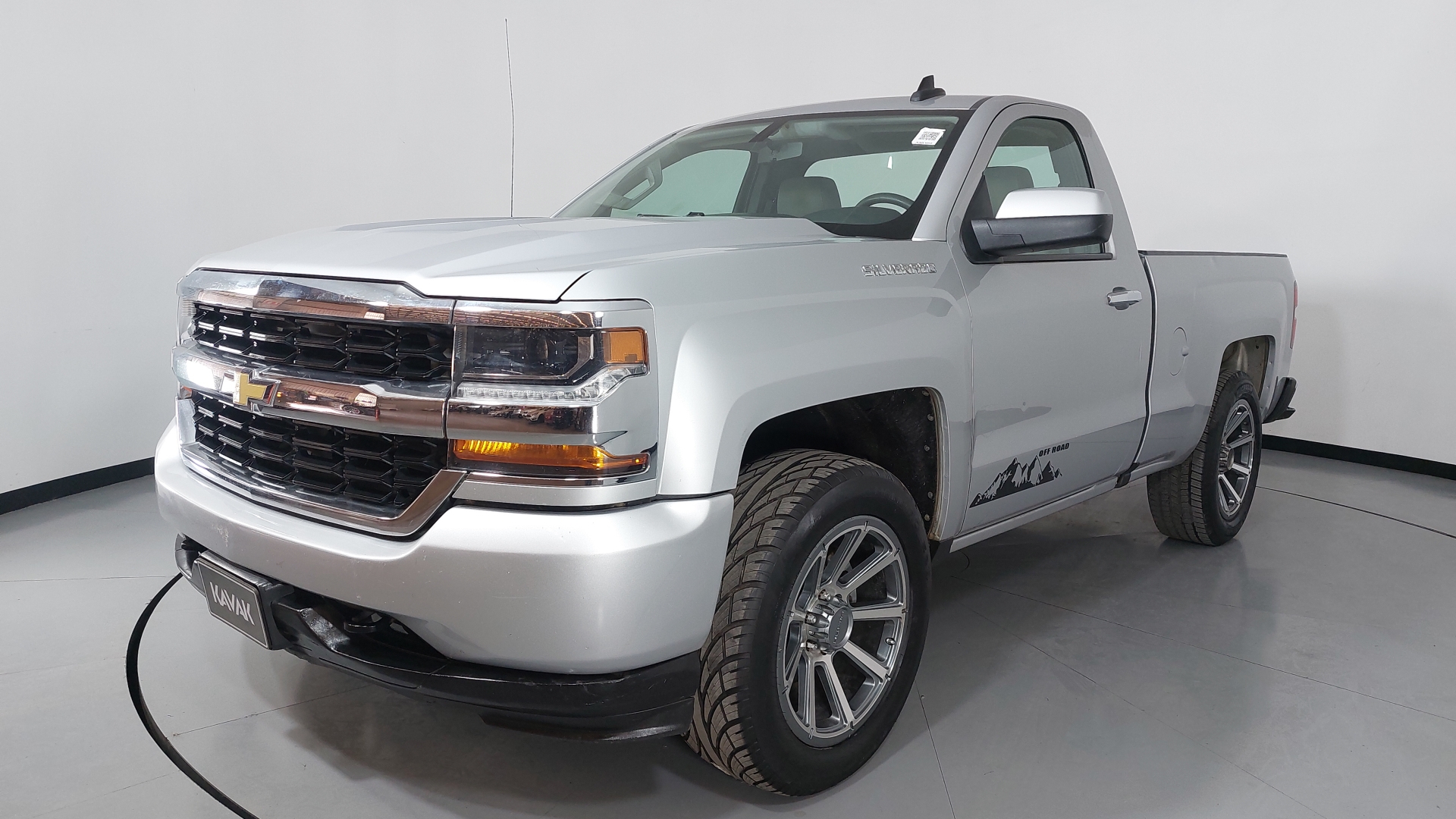Autos Chevrolet Silverado 1500 4.3 CAB REG F V6 AT Pickup 2017 usados ...