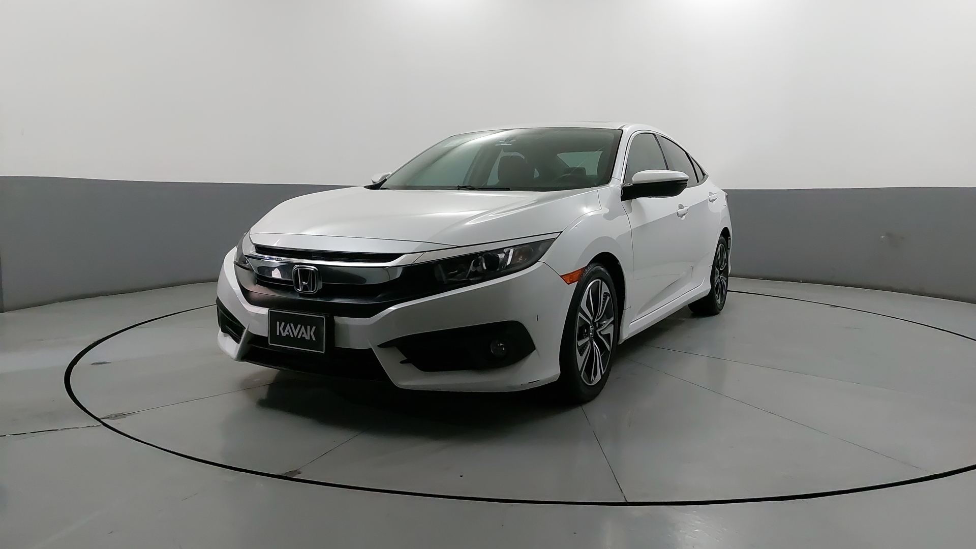 Autos Honda Civic 1.5 TURBO PLUS Sedan 2018 usados | KAVAK México