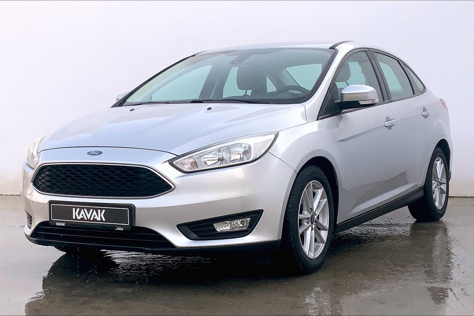 Used Ford Focus TREND Sedan 2016 Cars for Sale | KAVAK Oman