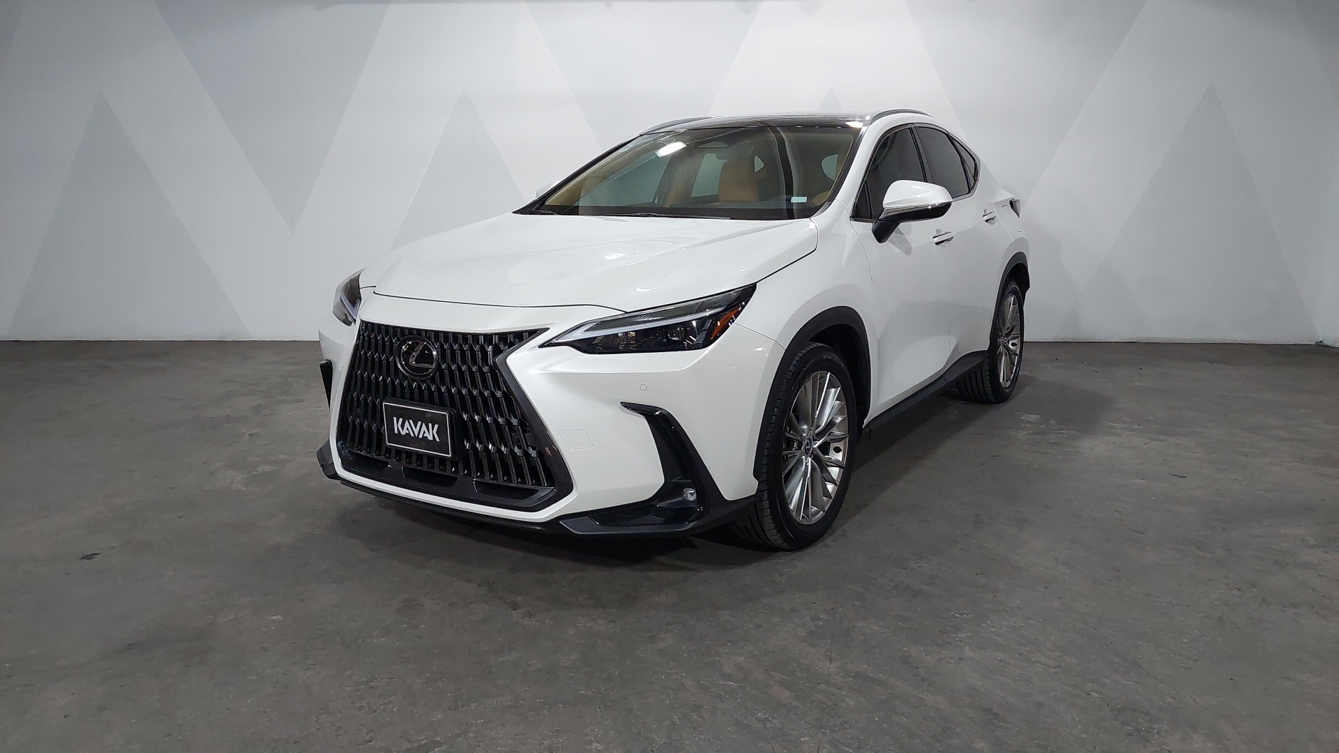 Autos Lexus Nx 2.5 HEV 350H PREMIUM AUTO AWD Suv 2024 usados | KAVAK México