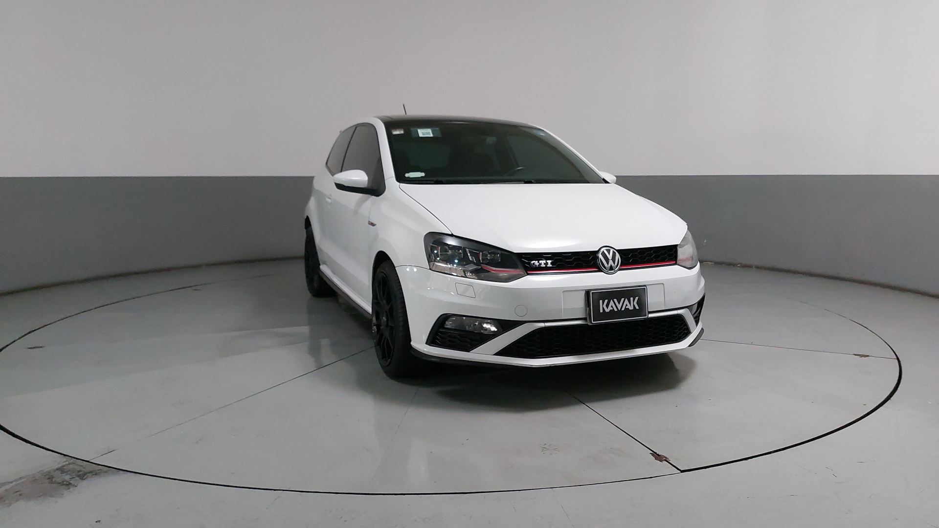 Autos Volkswagen Polo 1.8 TSI DSG GTI Hatchback 2017 usados | KAVAK México